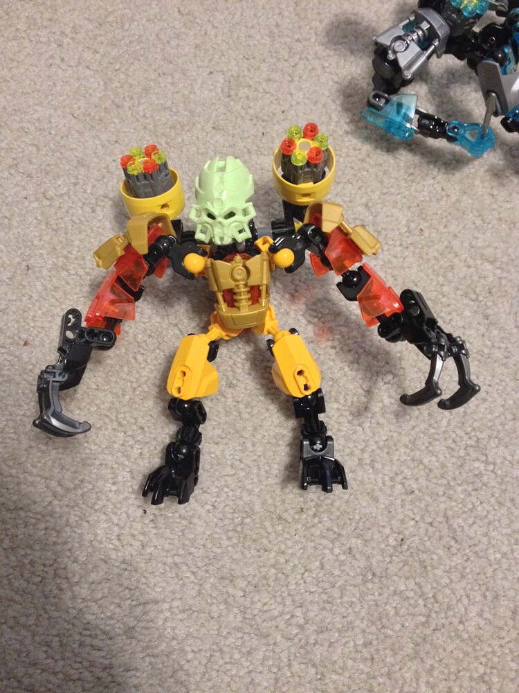 Kretta's Gen. 2 BIONICLE MOC's! - Lego Creations - The TTV Message Boards