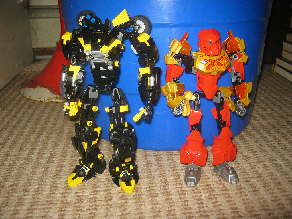 LEGO Transformer: Bumblebee - Lego Creations - The TTV Message Boards
