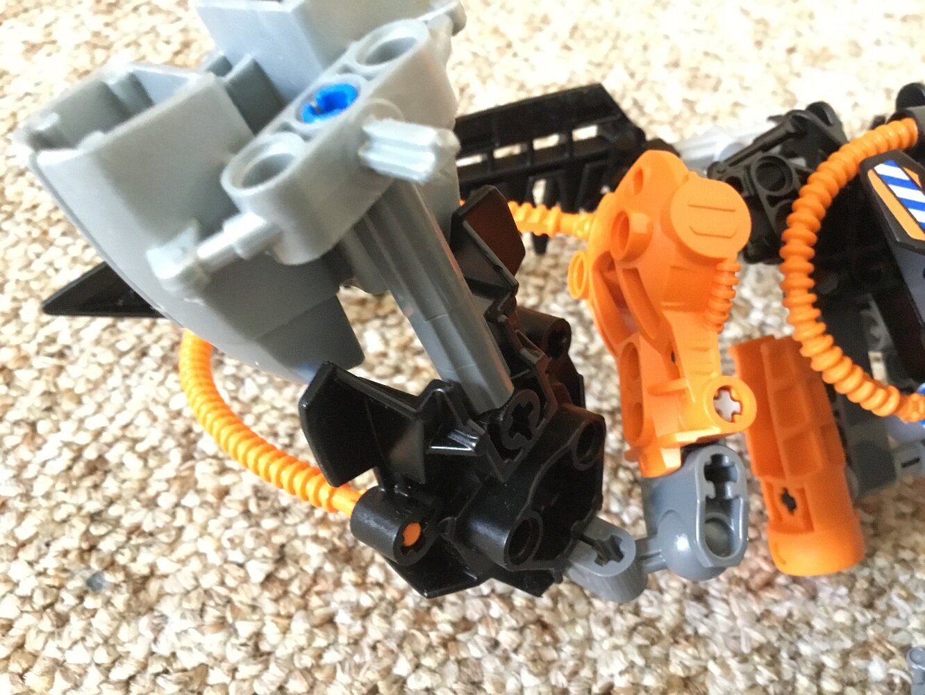 REVIEW: Lego Hero Factory 7162 Rotor - Community Reviews - The TTV ...