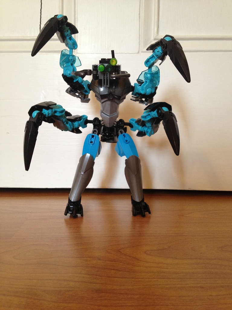 Mantix Intellect of the Dark Hunters - Lego Creations - The TTV Message ...