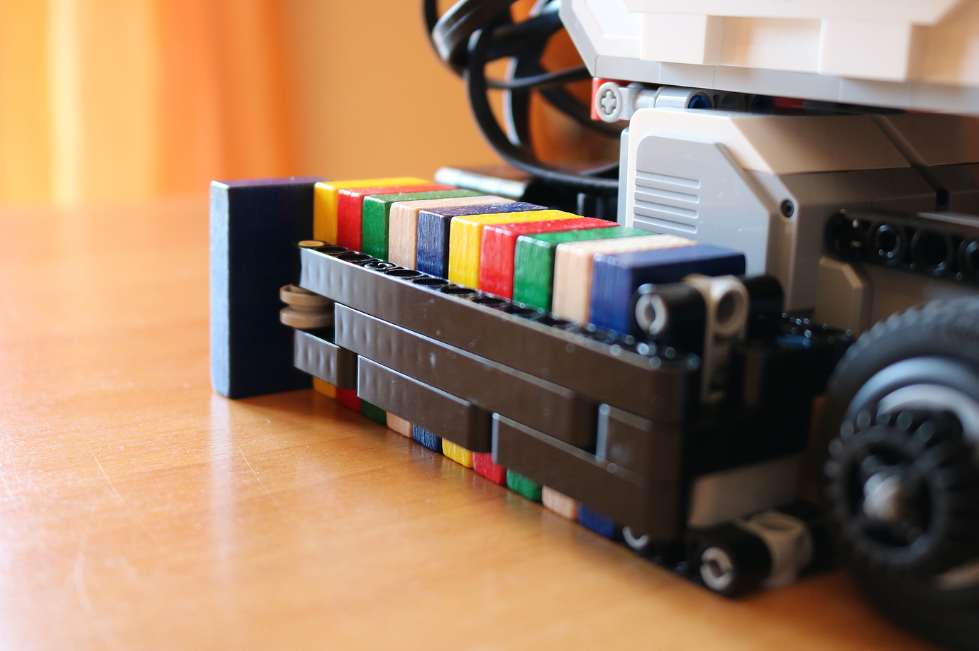 EV3 Dominator: a Lego Mindstorms Domino stacker. - Lego Creations - The ...