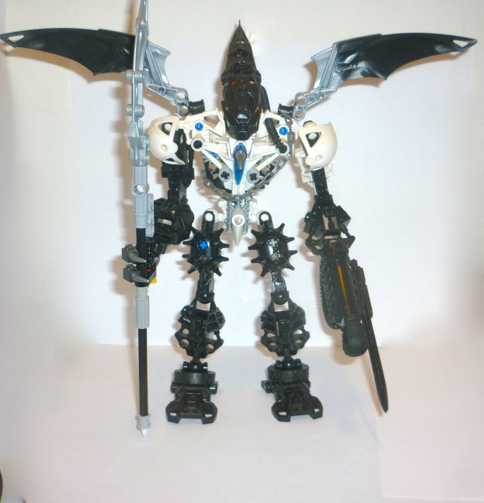 The Brotherhood of Makuta - Makuta Xirok 2.0 (not much of a 2.0, but ...