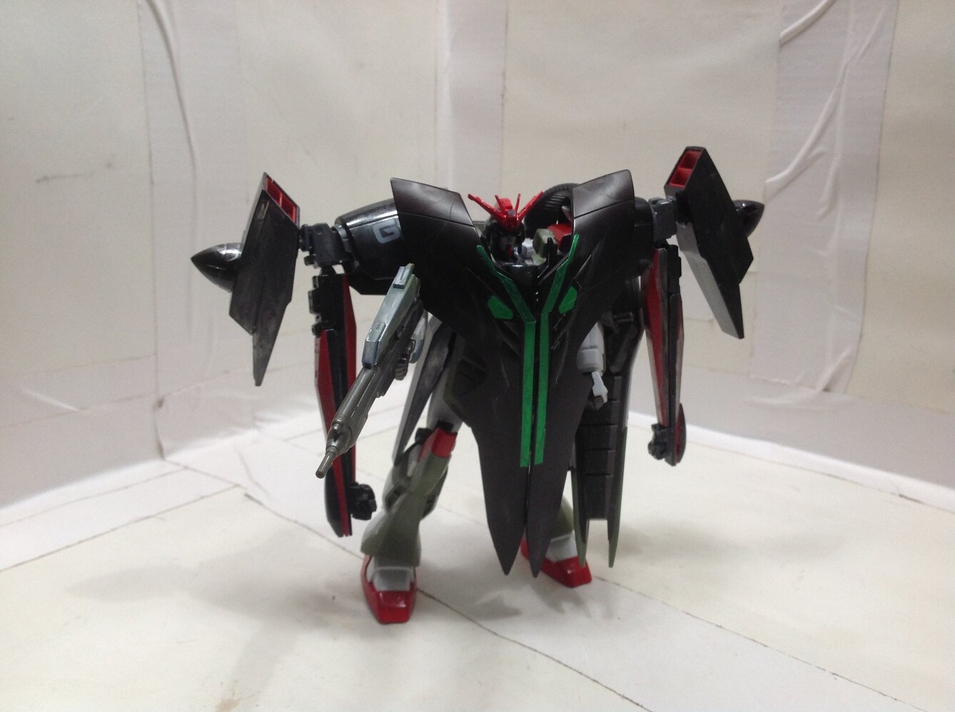 Darkshroud gundam - Artwork - The TTV Message Boards