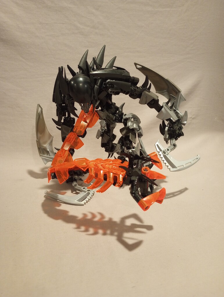 Makuta Lykurax: Insane, calculated and Deadly - Lego Creations - The ...