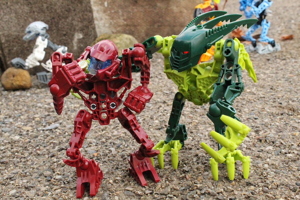 Bionicle + Outside = Gorgeous! - Lego Creations - The TTV Message Boards