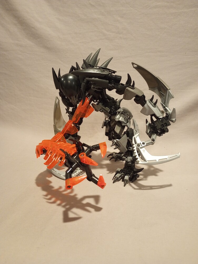Makuta Lykurax: Insane, calculated and Deadly - Lego Creations - The ...