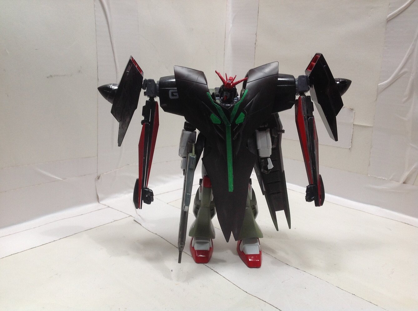 Darkshroud gundam - Artwork - The TTV Message Boards