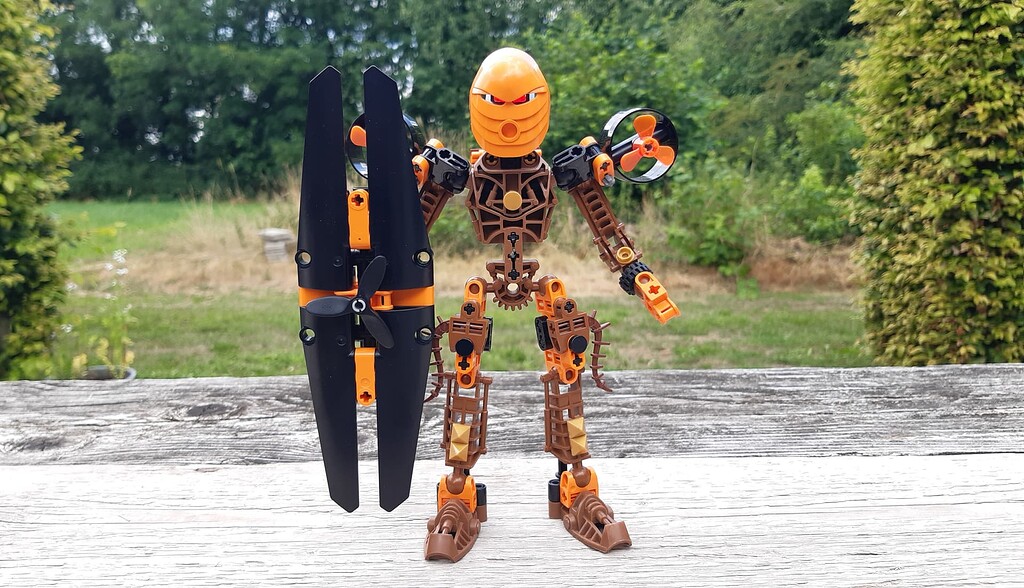 Toa of Stone MOC - The Adventurer + Free instructions - Lego Creations ...