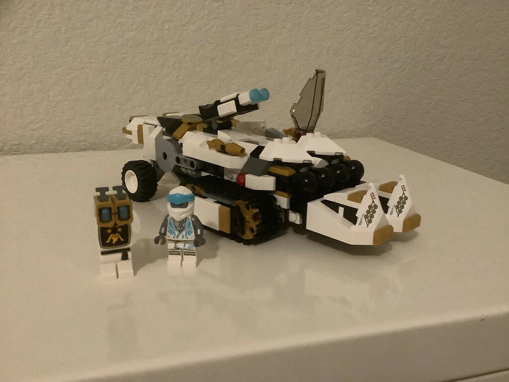 Zanes ice tank - Lego Creations - The TTV Message Boards