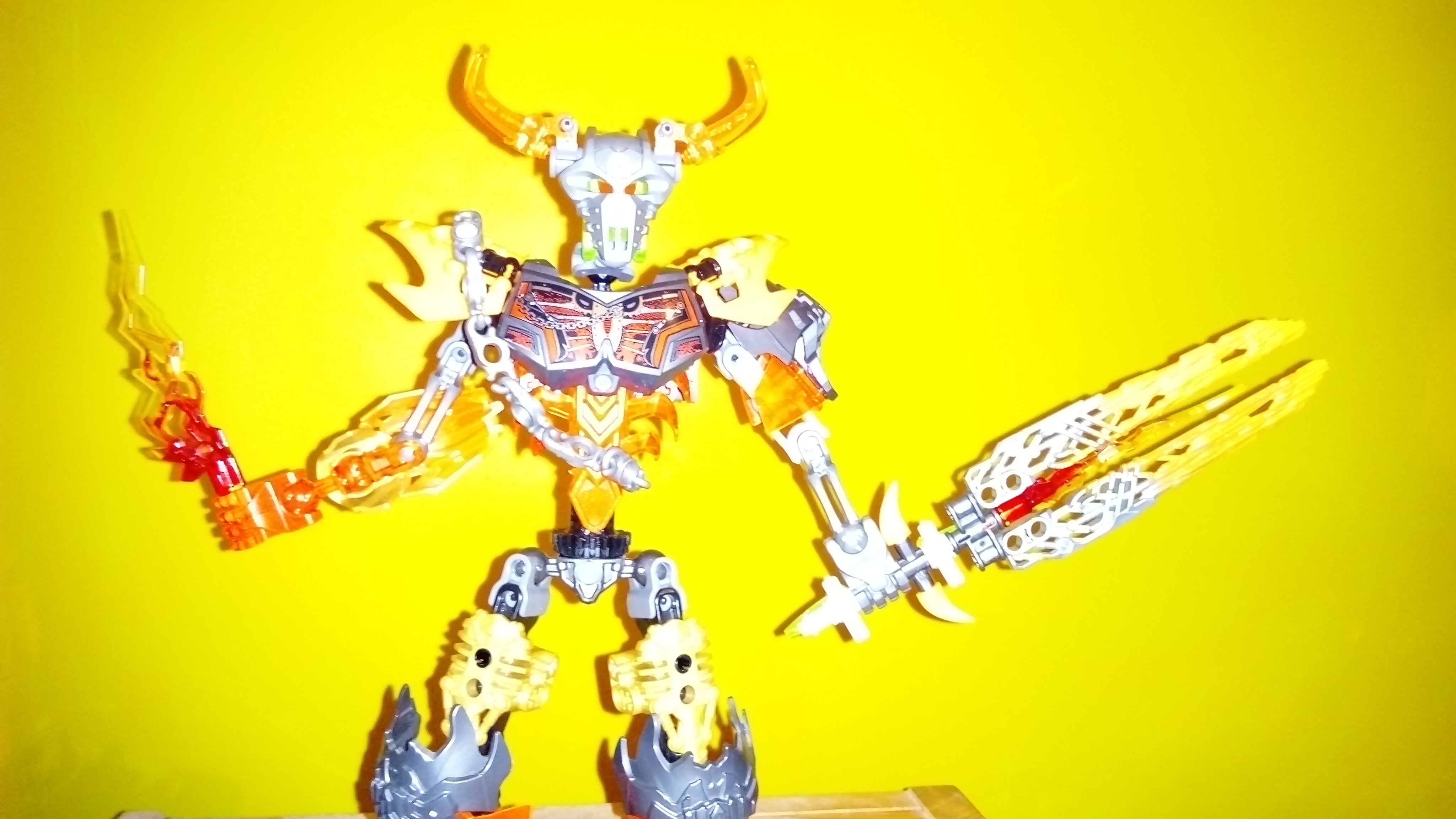 Ignis, Toa of Obsidian and Skarax the skull warrior. - Lego Creations ...