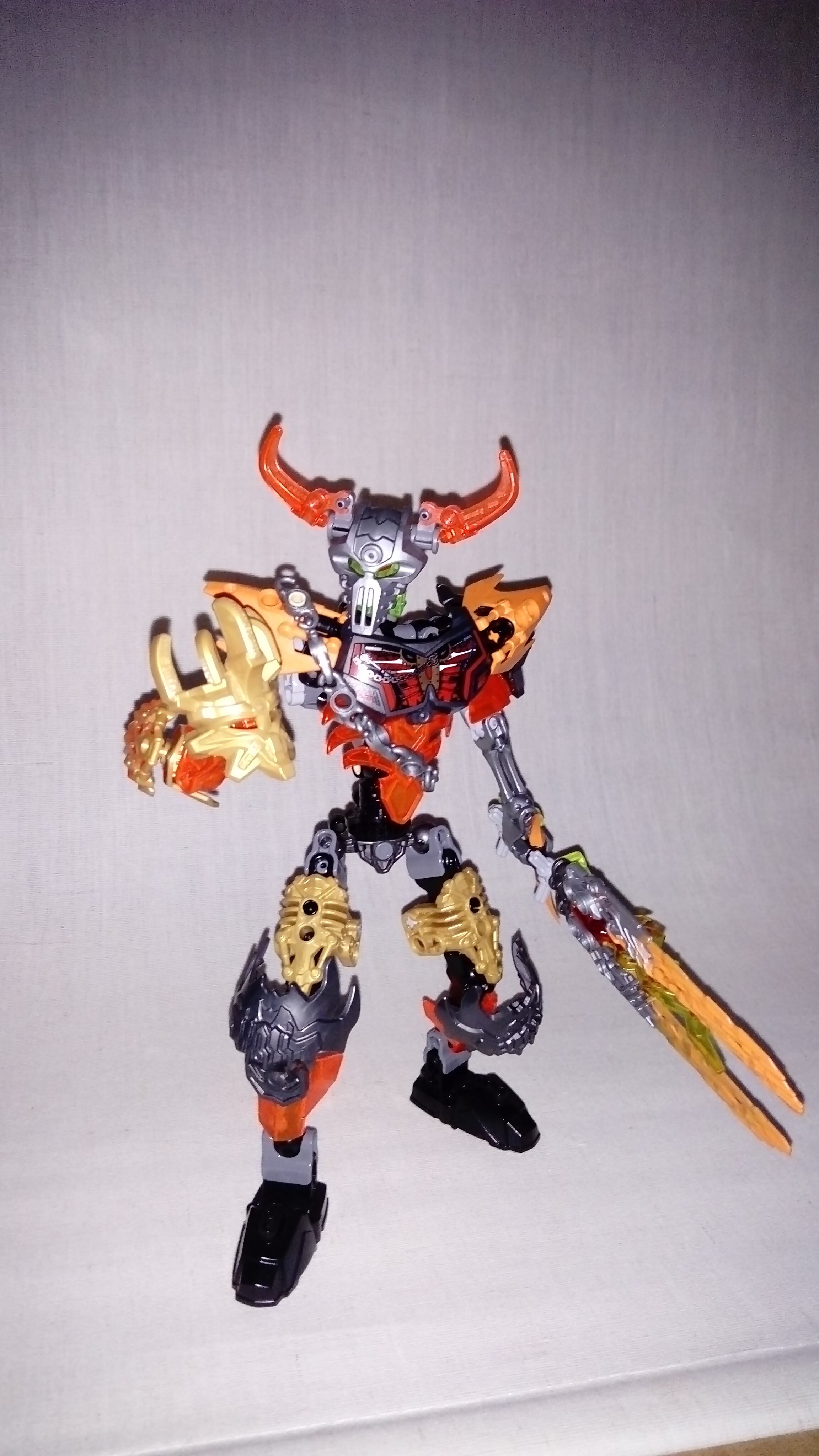 Ignis, Toa of Obsidian and Skarax the skull warrior. - Lego Creations ...
