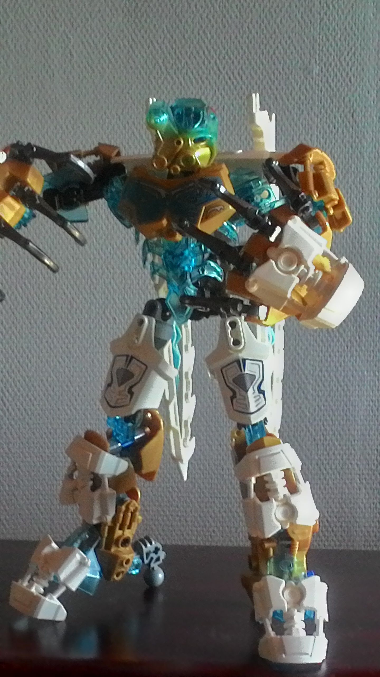Toa of Ice Tesukatora (also a Selfmoc) - Lego Creations - The TTV ...