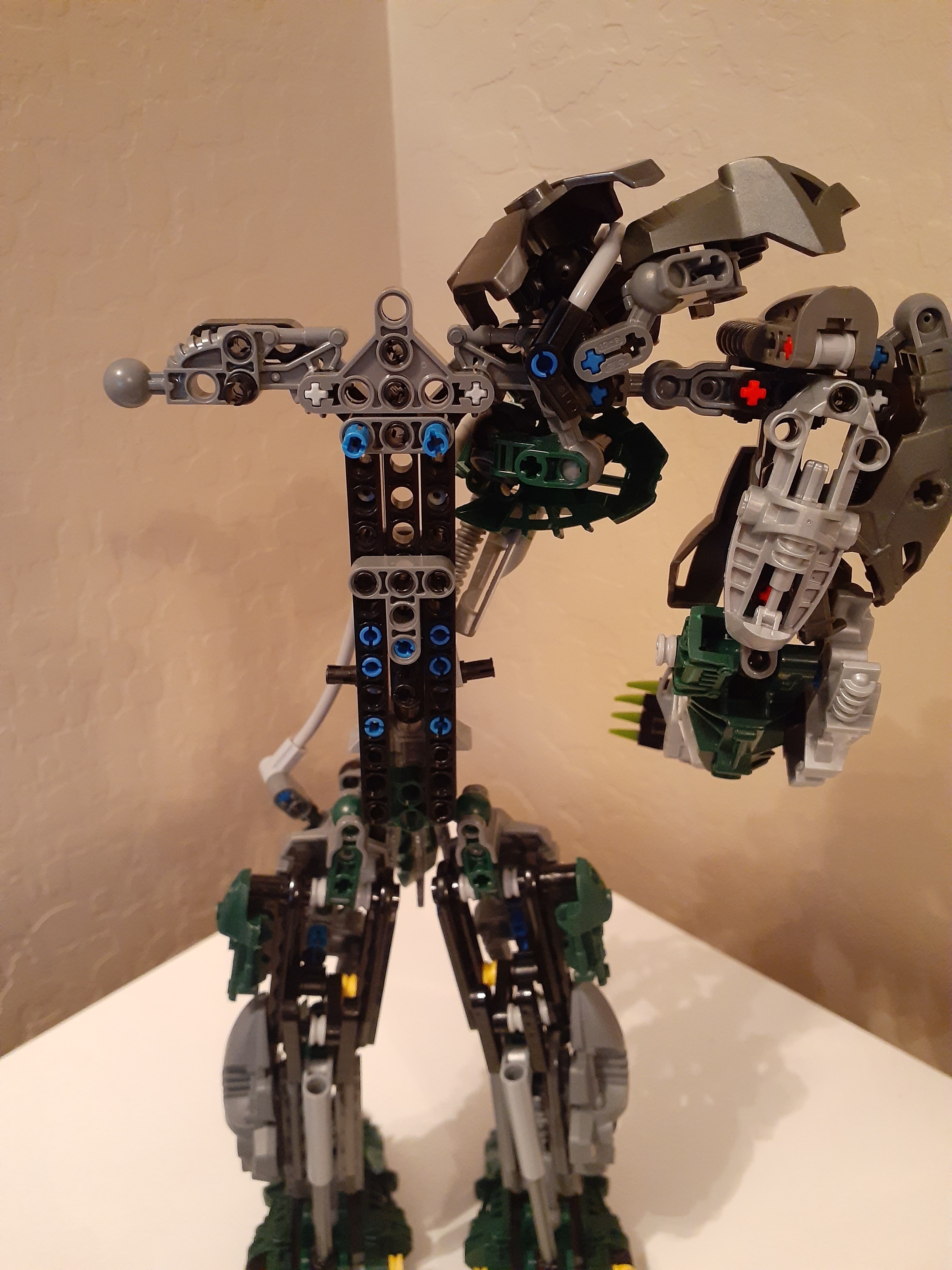 Artakha, The Legendary Forgemaster (Canon Contest #2: Meet the Maker ...