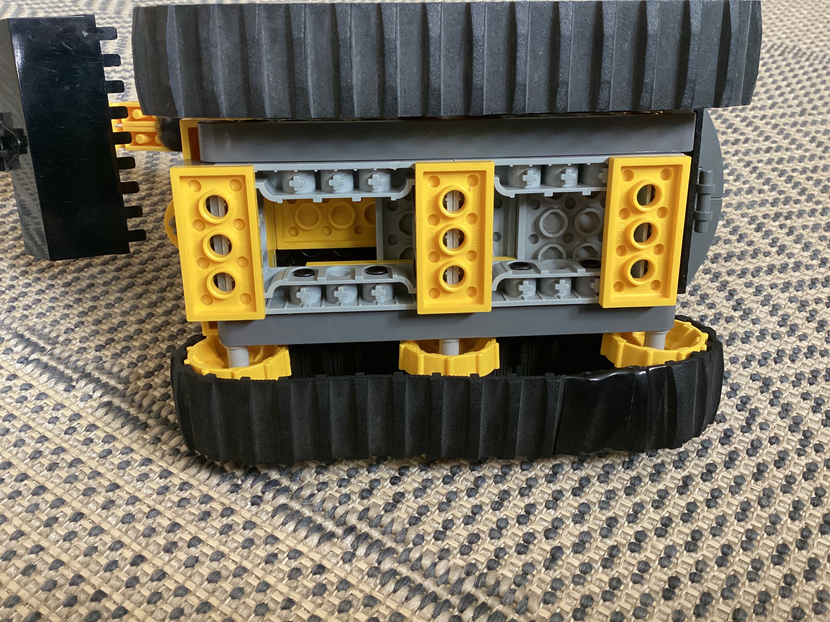 Weird and nonsensical design choices in official sets - LEGO - The TTV ...