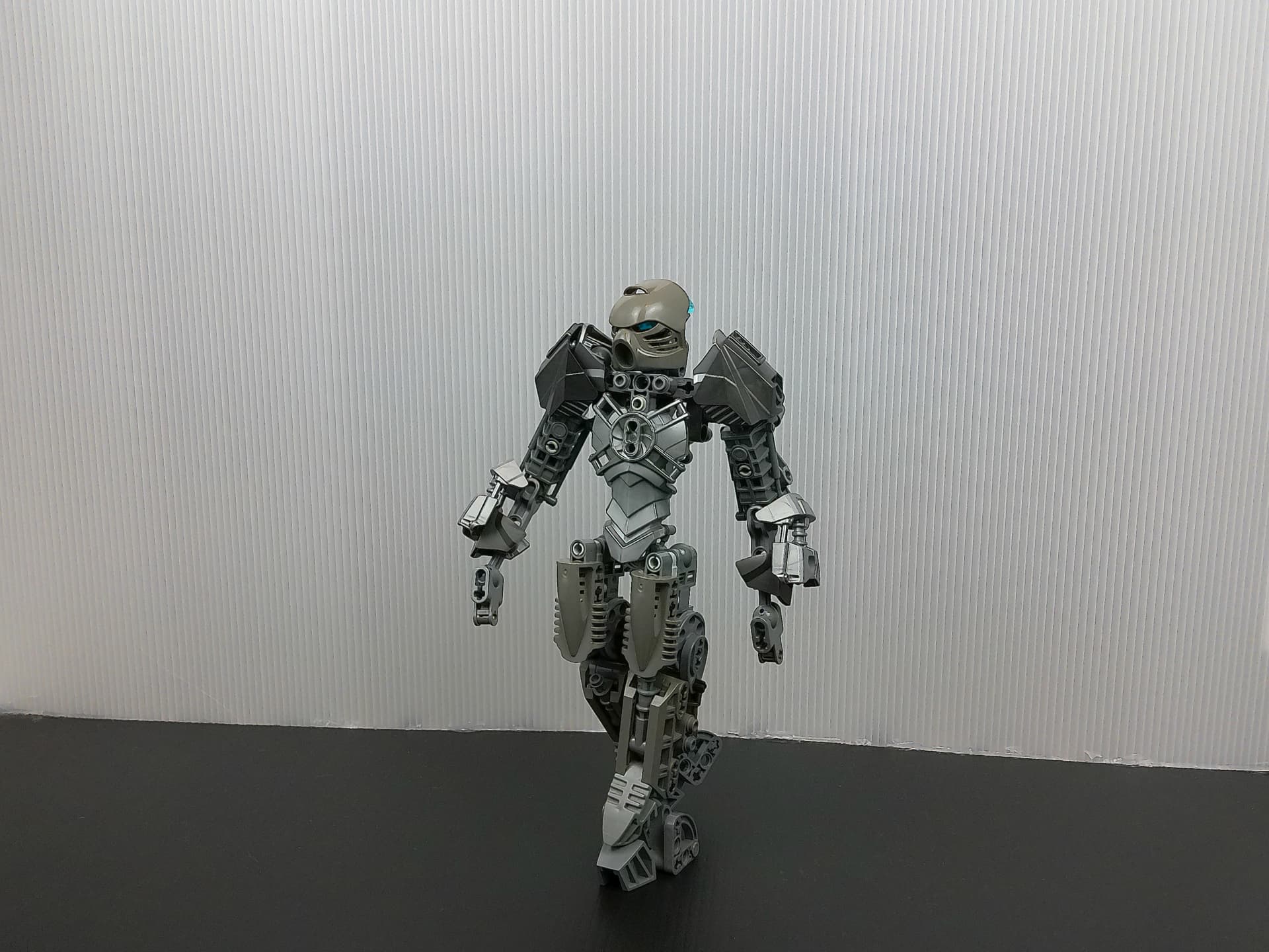 Lego Bionicle MOC: The False Toa (Bionicle Heroes OC) || The Silver Toa ...