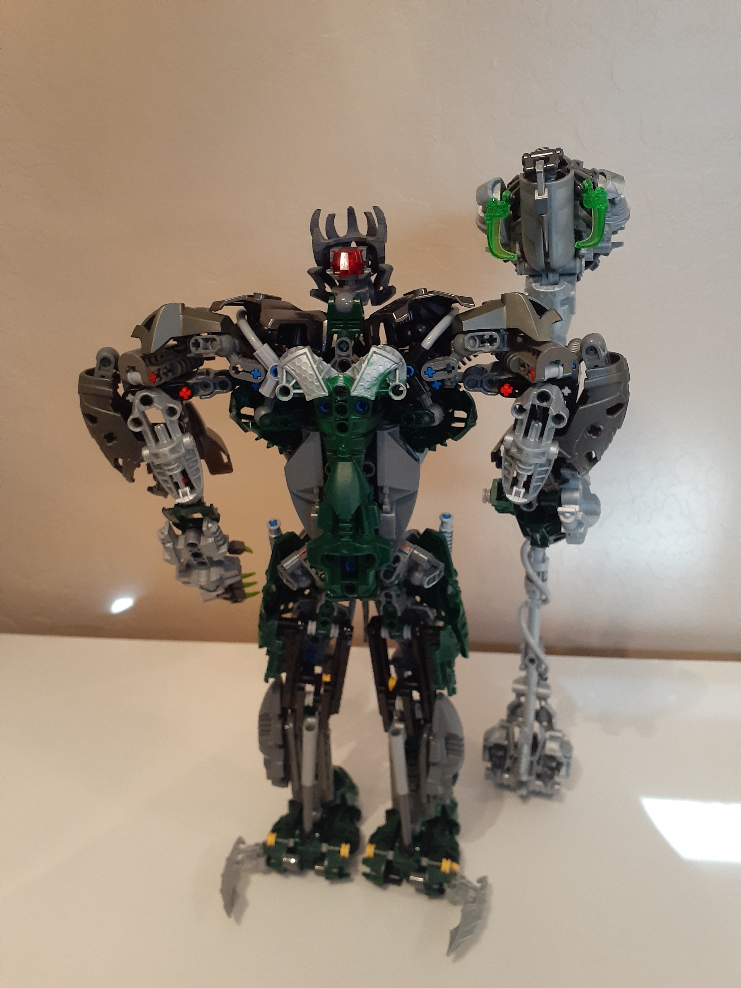 Artakha, The Legendary Forgemaster (Canon Contest #2: Meet the Maker ...